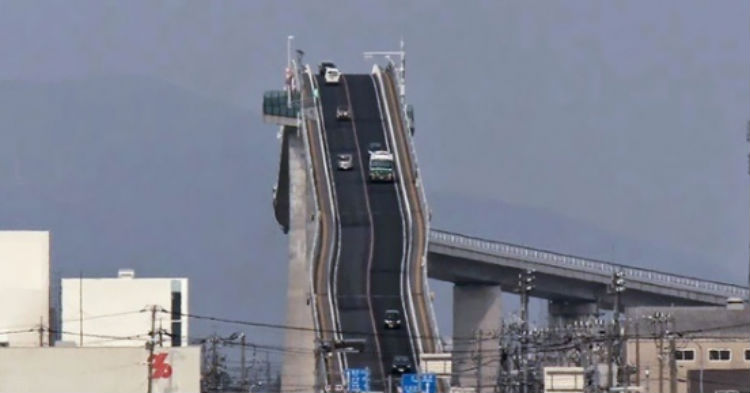 World's Scariest Bridge Looks Like A Roller Coaster That Features A ...