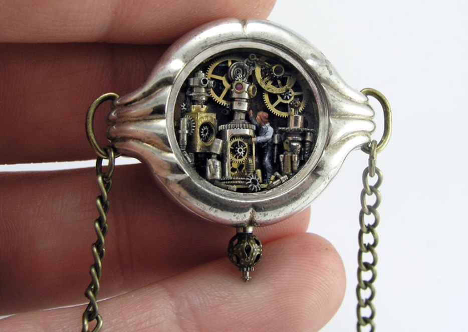 These 30 Tiny Objects Have Their Own Little World Inside Them - Small Joys