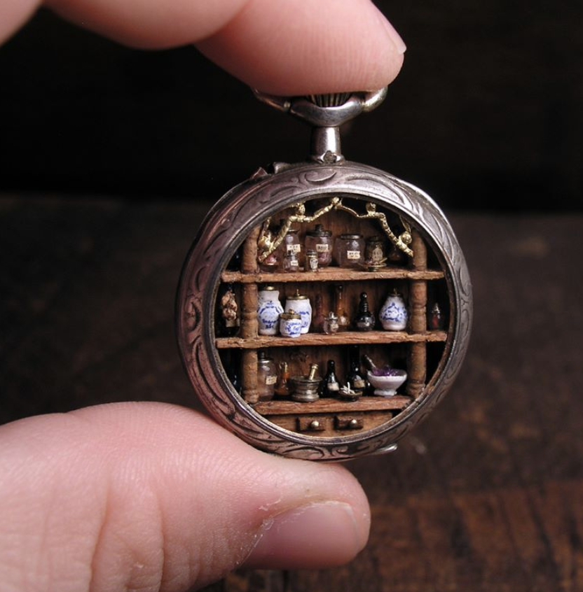 These 30 Tiny Objects Have Their Own Little World Inside Them - Small Joys