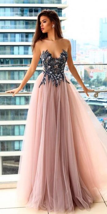 15 Lindos Vestidos Extra Largos Para Ser La Envidia En Tu Graduación