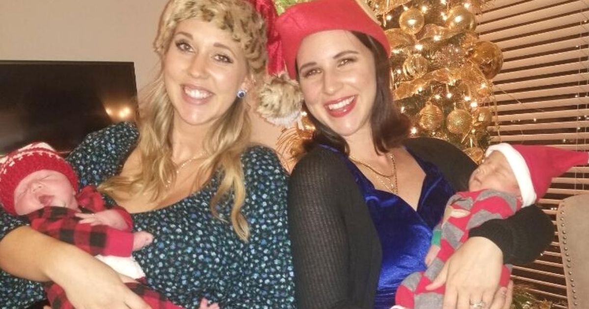 Sisters Give Birth Side By Side And Just Minutes Apart Small Joys