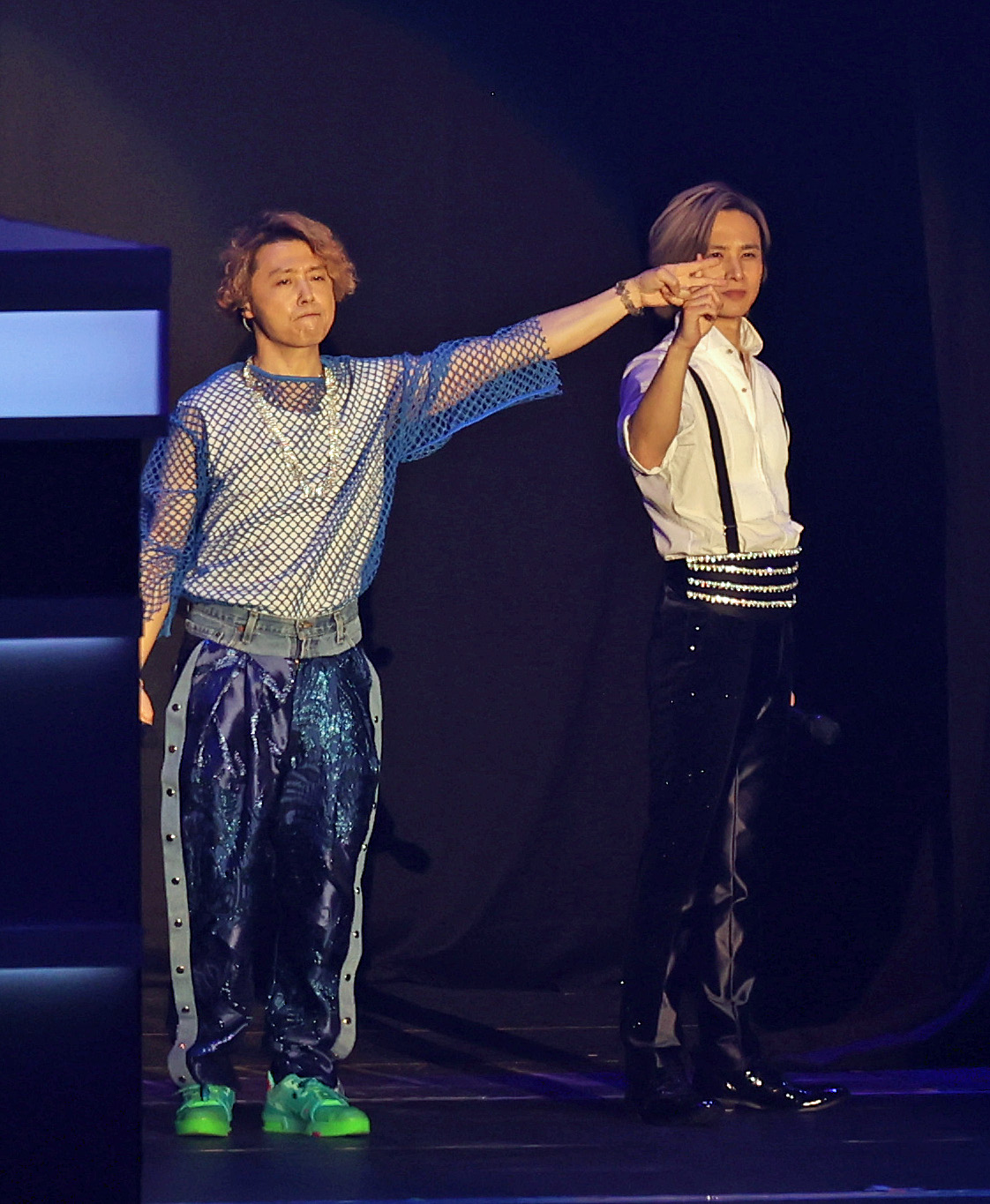 堂本光一 熱愛報道で、KinKi Kidsデビュー25周年と節目に”解散疑惑”浮上にファンたち内輪揉め勃発か?!「ええ年したファンも、今更なに言うとんねん」「そんなん絶対嫌だ」「もう誰もいない ...