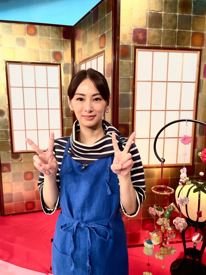 北川景子、NHKの生放送で”絶対に口にしてはいけないワード”を連呼し「アナウンサーたじたじ」「みんな苦笑いじゃん」 - Hachibachi