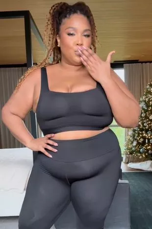 JUST IN: Lizzo Leaves Fans STUNNED With Her 'Dramatic' Weight Loss Transformation - Small Joys