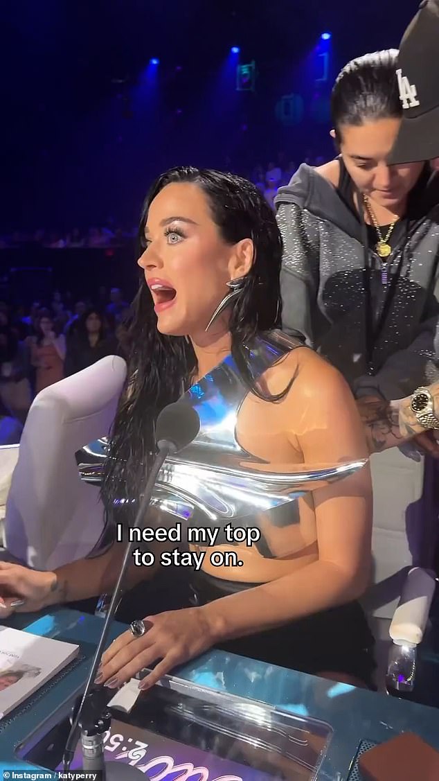 "That's A Family Show!"- Viewers Go Wild As Katy Perry Suffers Wardrobe Malfunction On American ...